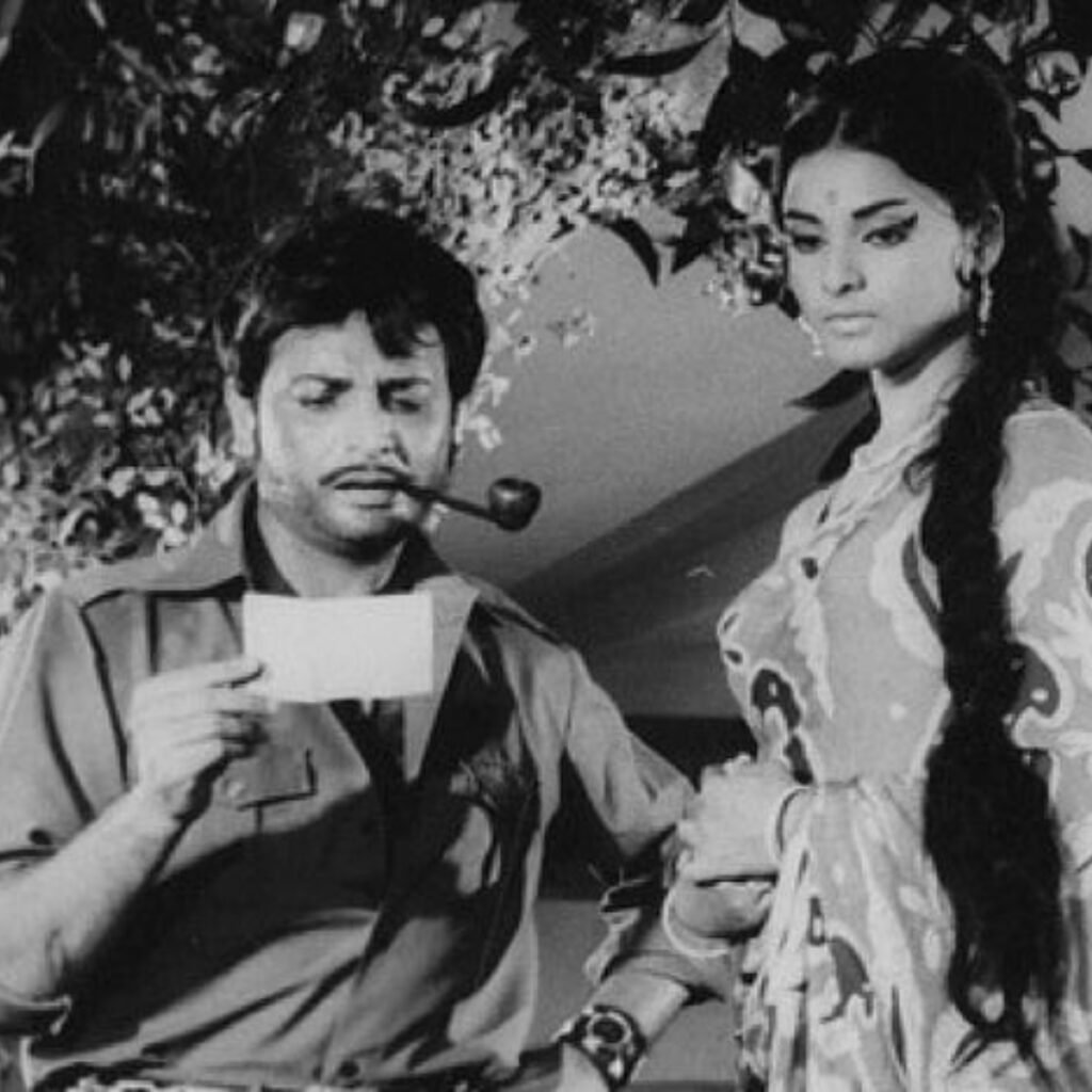 Actor Kisses Actress for 5 Minutes Without Warning, She Breaks Down ...